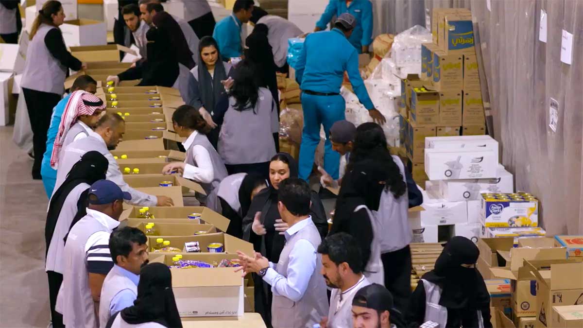 فيديو: أرامكو السعودية ترسل "سلال الخير " إلى المستحقين في مختلف مناطق ...