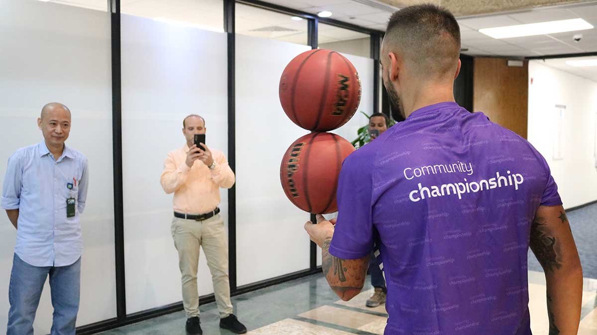 VIDEO Community championships basketball handlers | Aramco Life