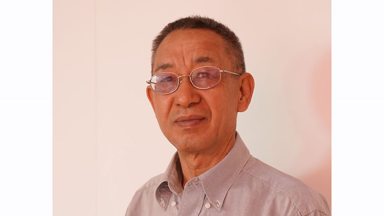 Qiwei Wang book on chemistry and oil | Aramco Life